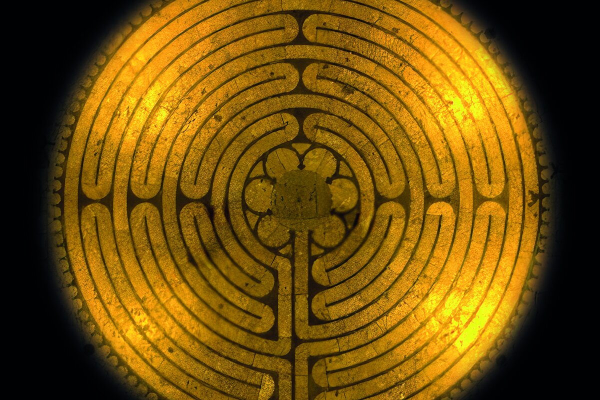 Katholische Kirche Stuttgart: Das Labyrinth – Mythos und Geschichte ...